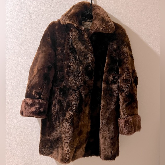 Oneida | Jackets & Coats | Brown Quarter Length Fur Coat | Poshmark
